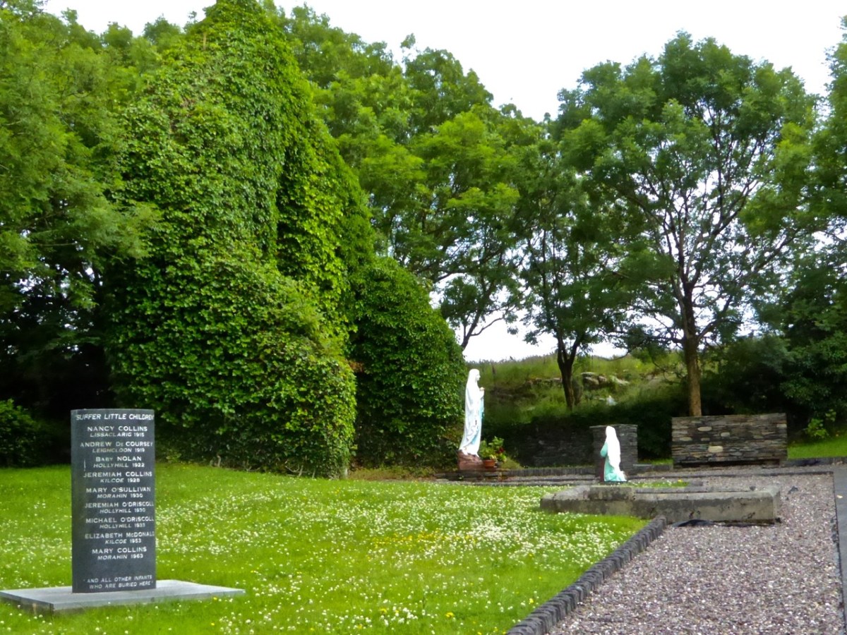 Kilcoe old church children’s graveyard | Roaringwater Journal