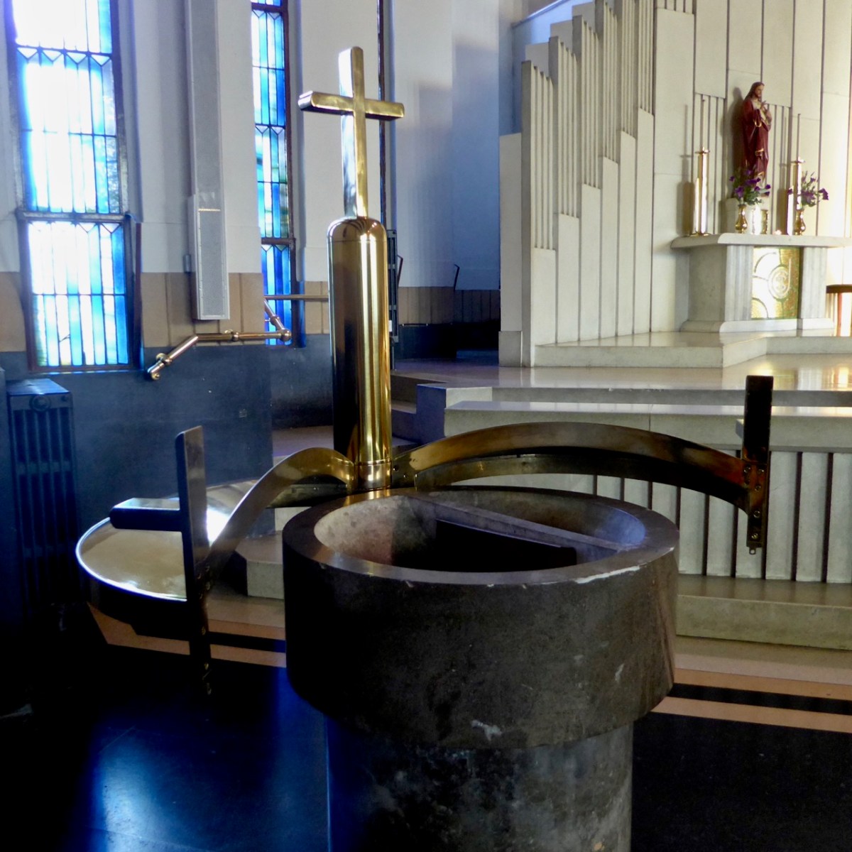 font lid open | Roaringwater Journal