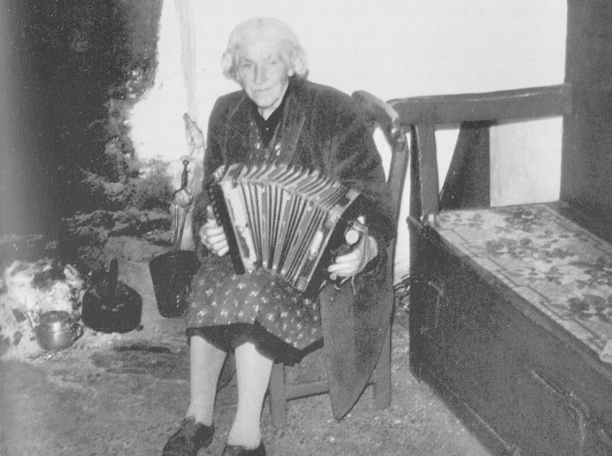 Melodeon | Roaringwater Journal