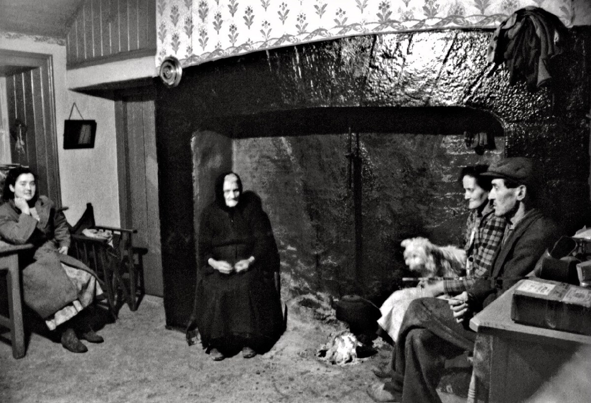 Ireland in the 1950s – Through the Lens of Robert Cresswell ...