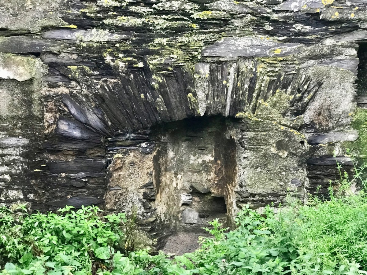 Castle Island Explored – Part 1 | Roaringwater Journal