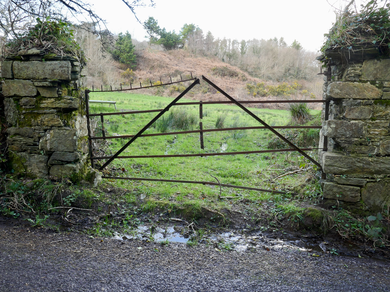 A Gate Post (Vernacular Gates of West Cork) | Roaringwater Journal