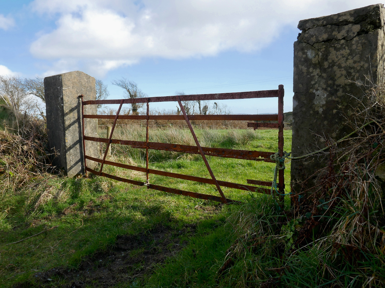 A Gate Post (Vernacular Gates of West Cork) | Roaringwater Journal