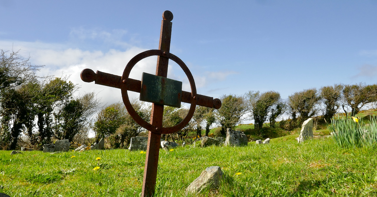 Wrought Iron Grave Markers | Roaringwater Journal