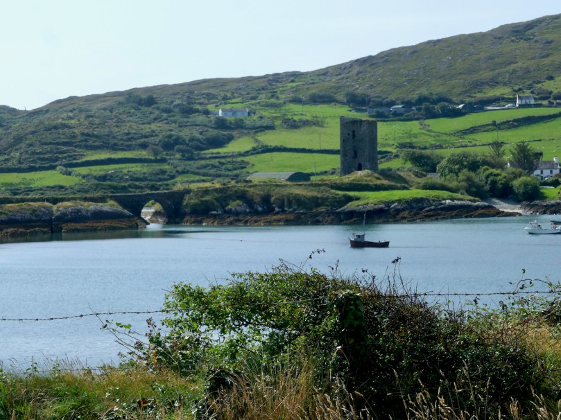 Dunmanus Castle 1: The Cliff-Edge Fort | Roaringwater Journal
