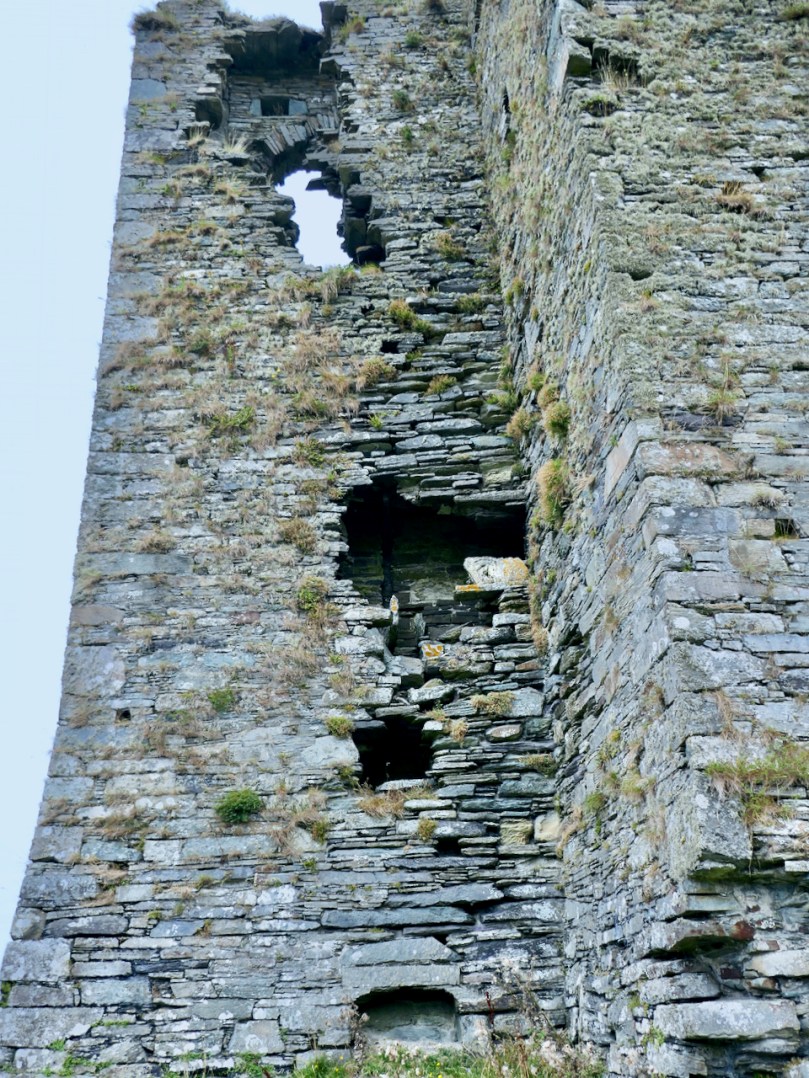 Dunmanus Castle | Roaringwater Journal