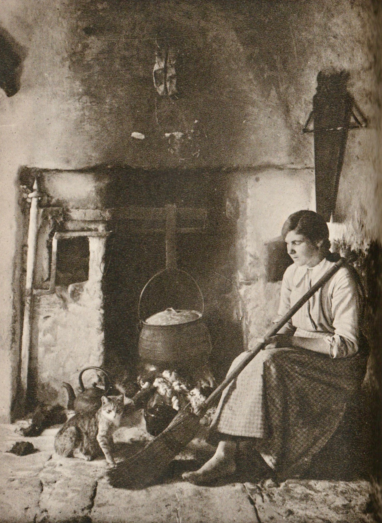 H V Morton’s Ireland – Part 1 | Roaringwater Journal